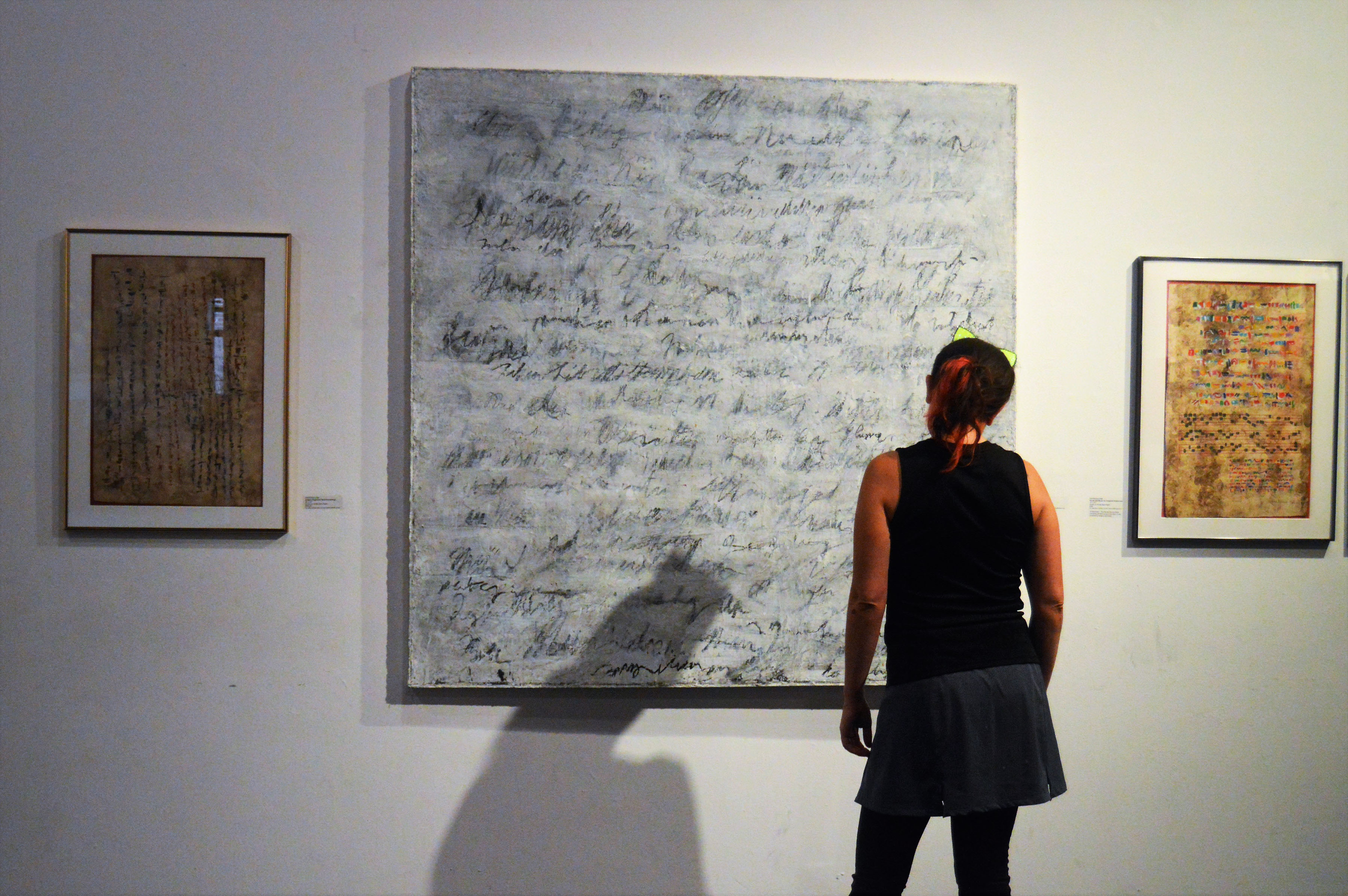 ‘Notes to Myself’ exhibit explores paper and words in art | The Temple News