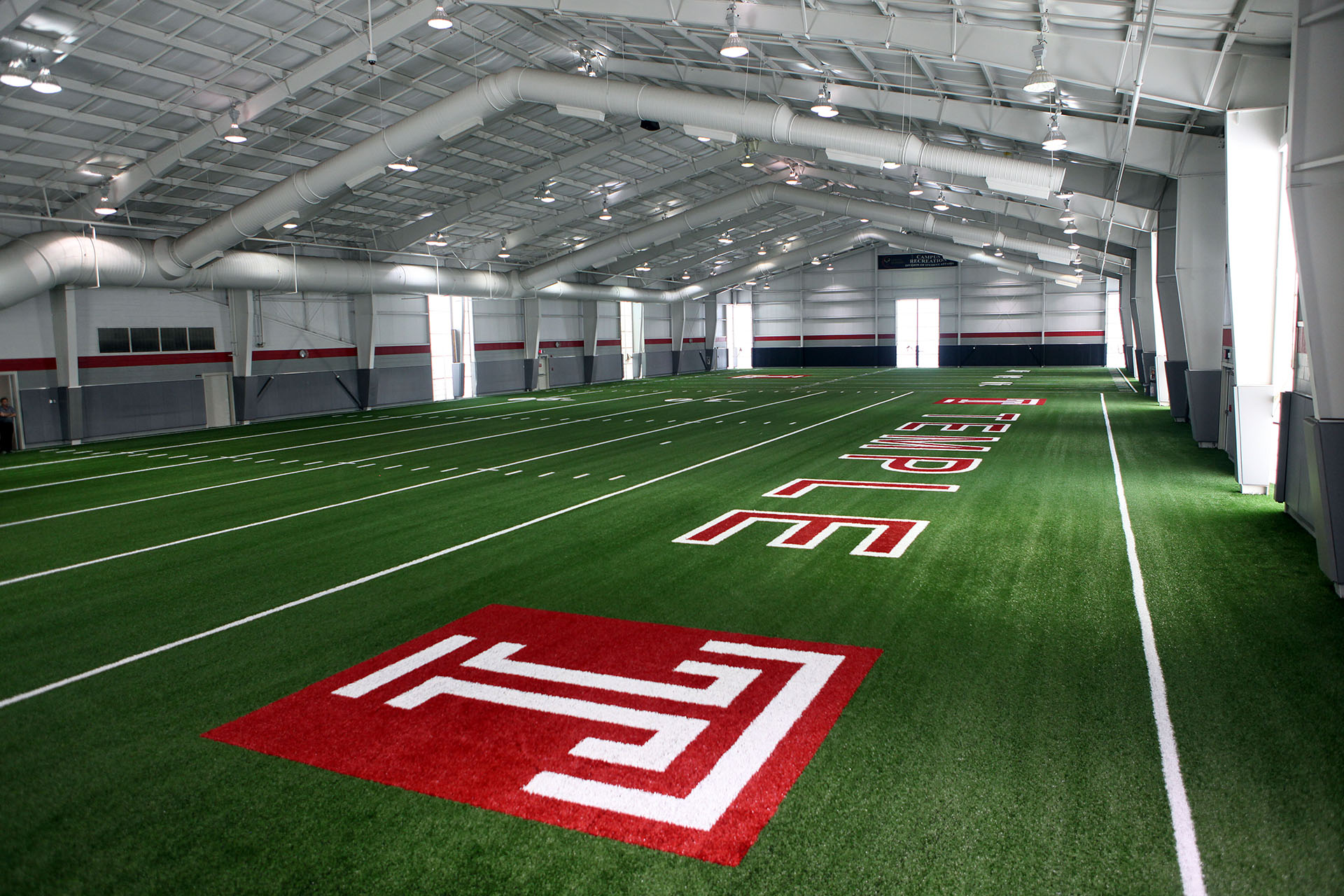 Football team sees renovated Pavilion for first time | The Temple News