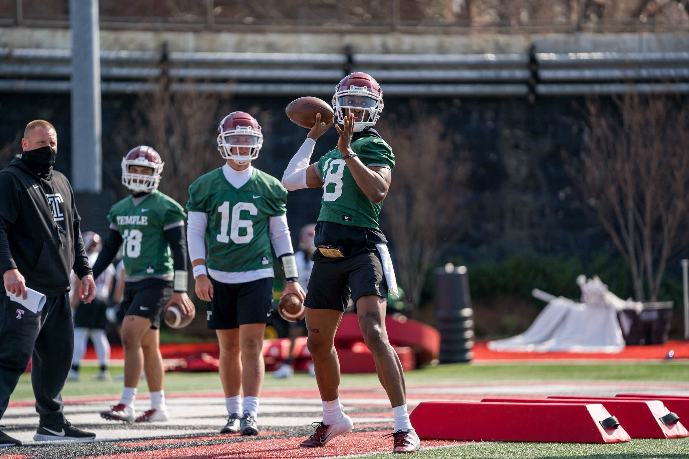 Owls starting quarterback enters transfer portal | The Temple News
