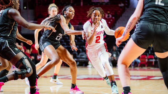 Nelson’s 28 points leads Owls to second straight win | The Temple News