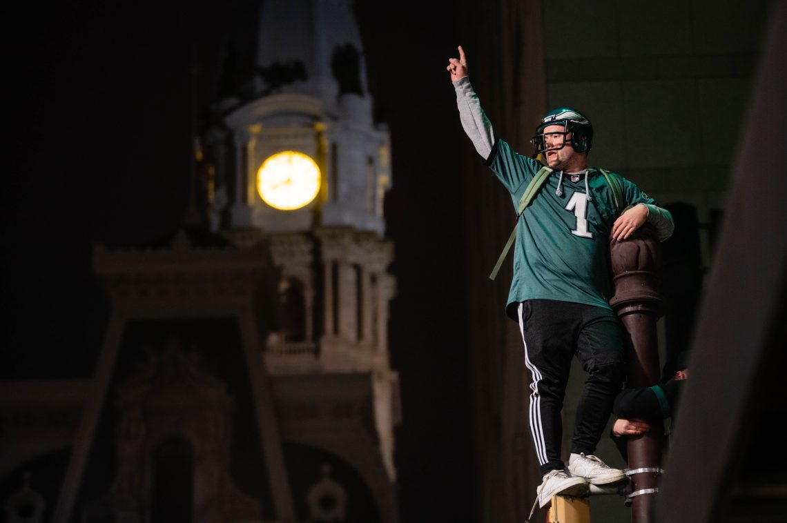 Temple students celebrate as Eagles advance to Super Bowl | The Temple News