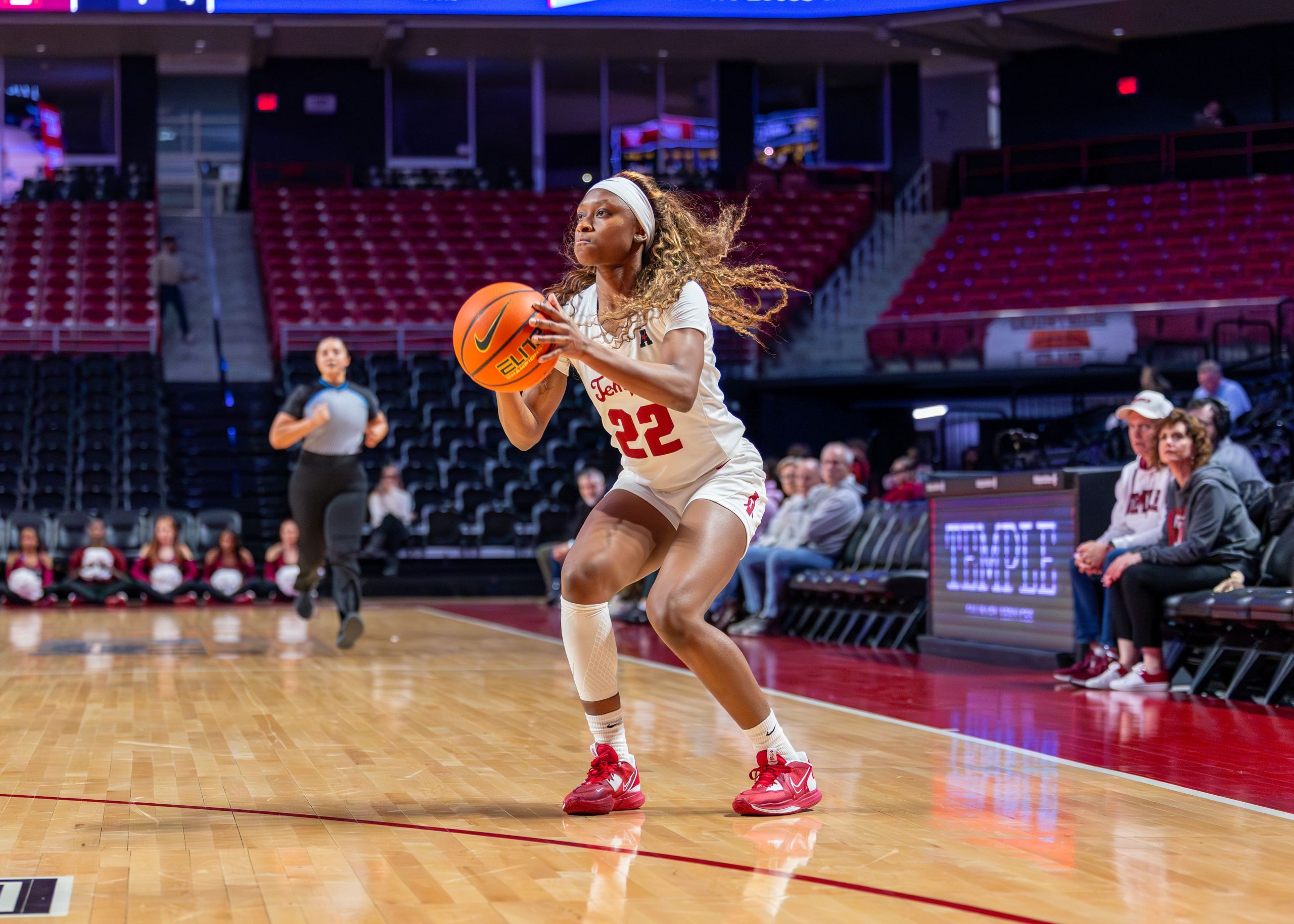 Four Owls earn conference honors | The Temple News