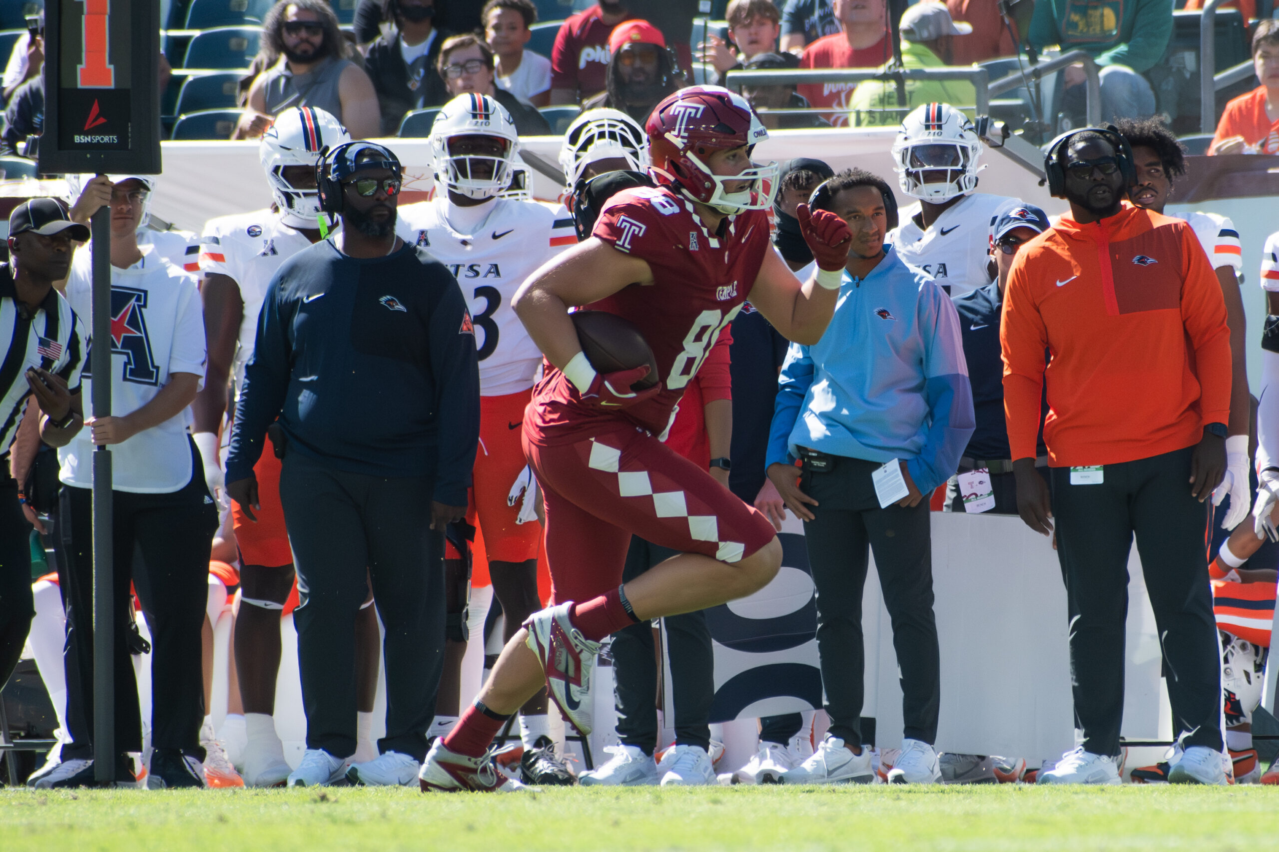 Owls use depth to pass first real test | The Temple News
