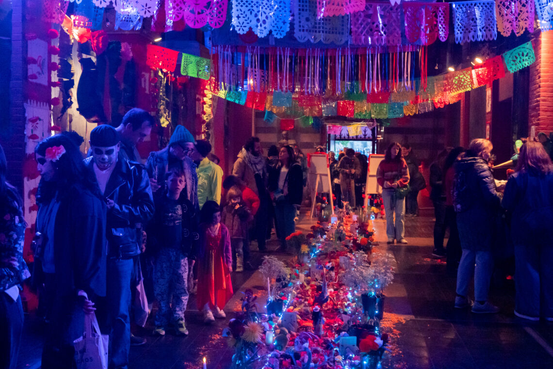 Color, culture and community shine at Fleisher’s 13th Día de los ...