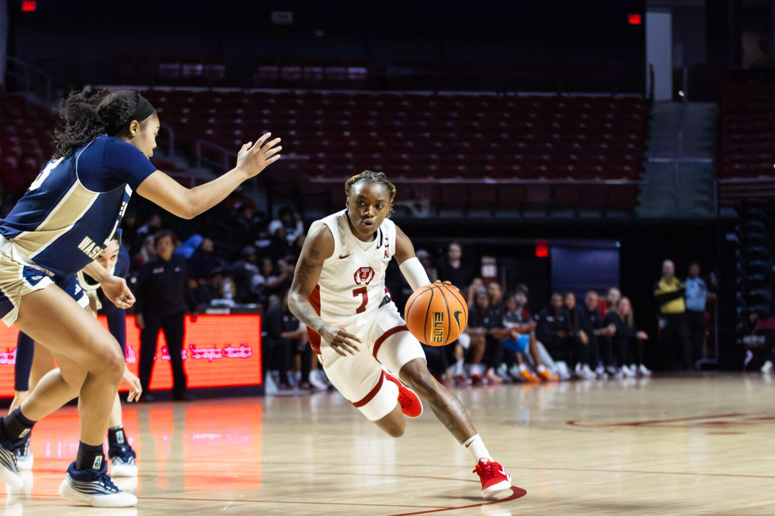 Owls crushed by West Virginia | The Temple News