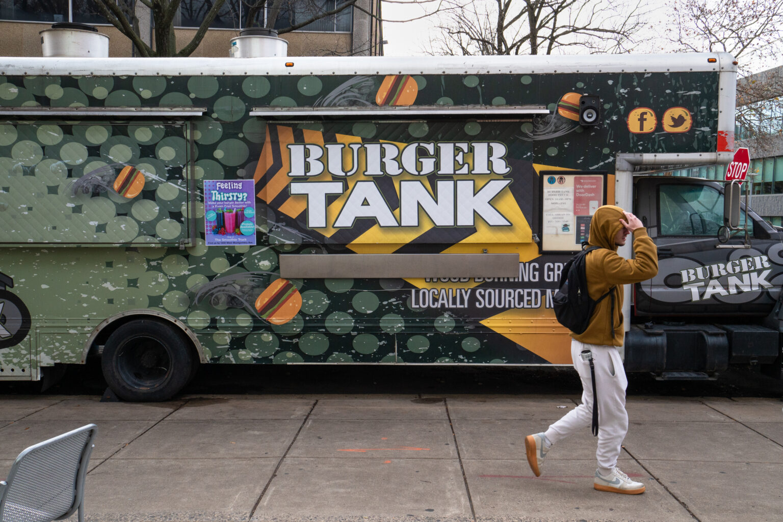 Fire breaks out at Burger Tank, no injuries reported | The Temple News